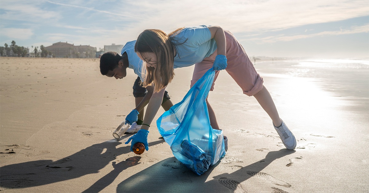 MarineMax Fort Walton Beach and Eco Clean Marine Team Up for Spectre ...