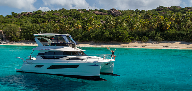 Book 6 days and get the 7th day FREE | MarineMax Vacations